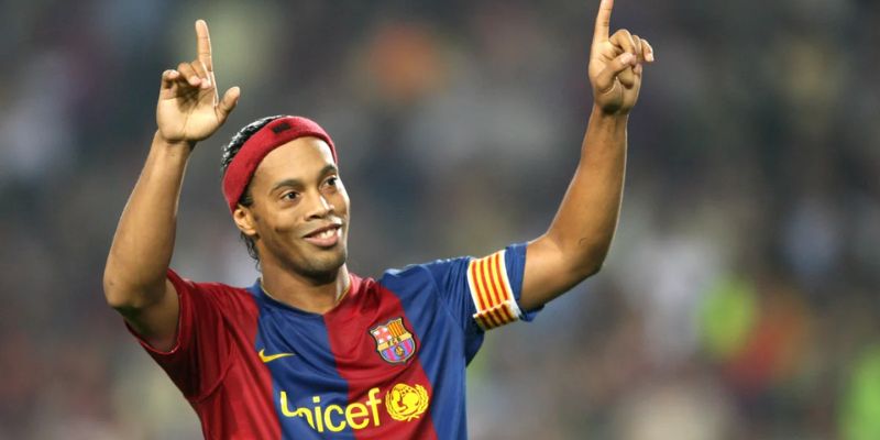 Ronaldinho – Nghệ Sĩ Sân Cỏ Brazil